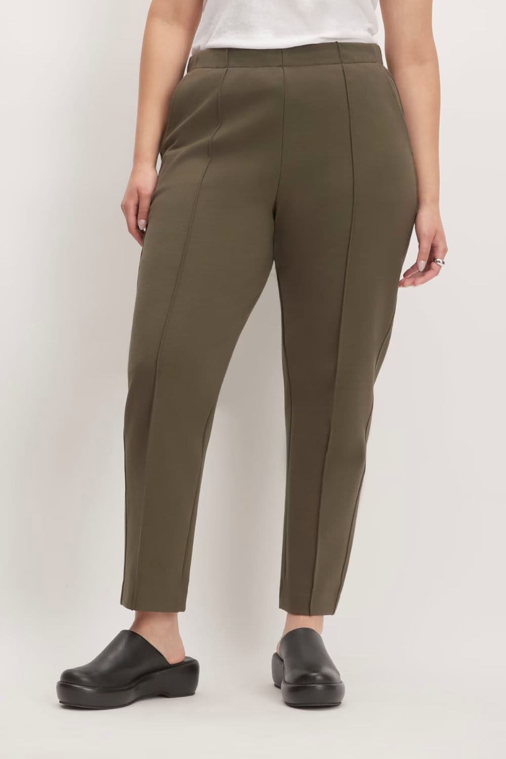Best Wrinkle-Free Pants for Travel To Look Chic on Long Flights