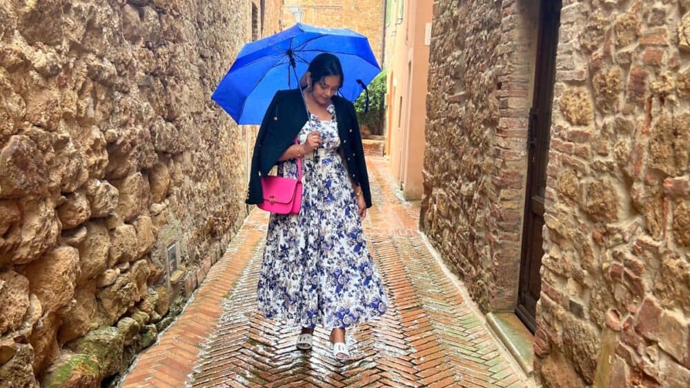 Best Lightweight Jackets To Wear Over Dresses To Look Chic