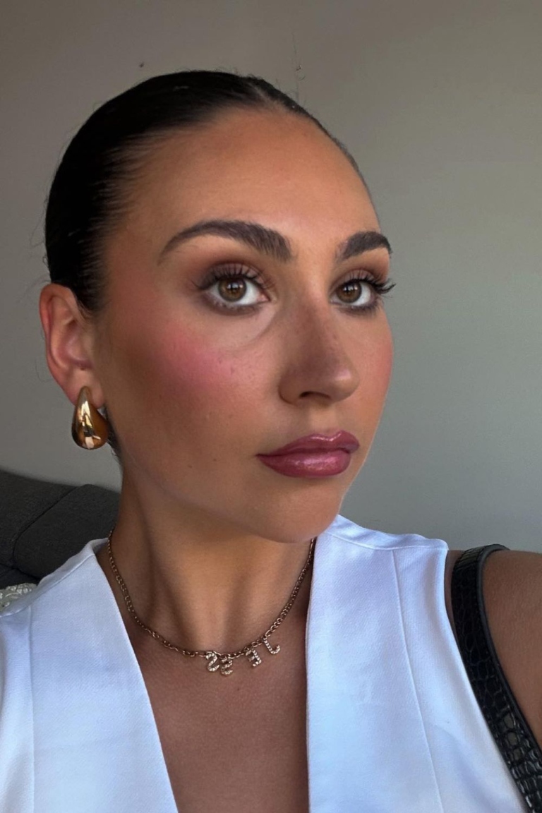 Professional Makeup Looks For Work That Are Easy To Do