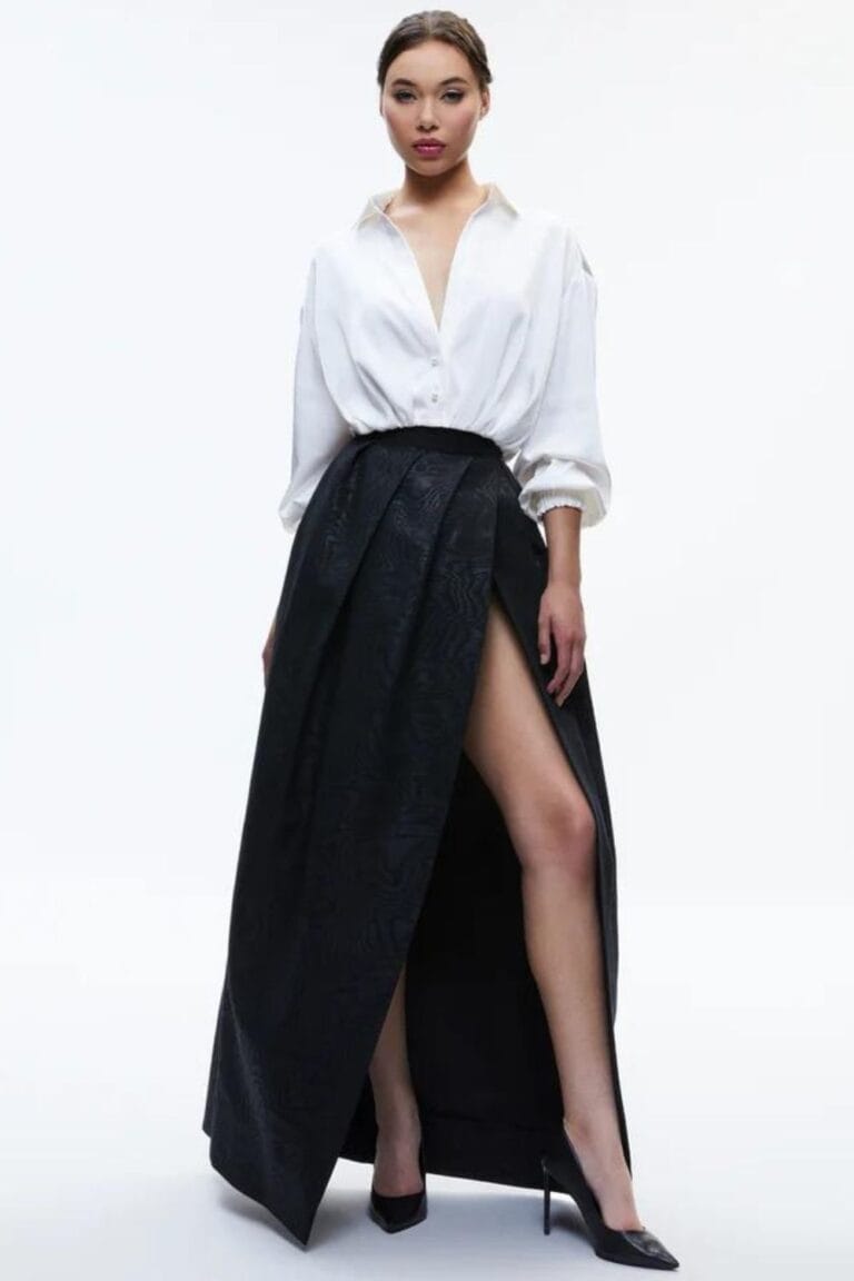 What To Wear To Opera: Style Guide To Look Perfect For The Occasion