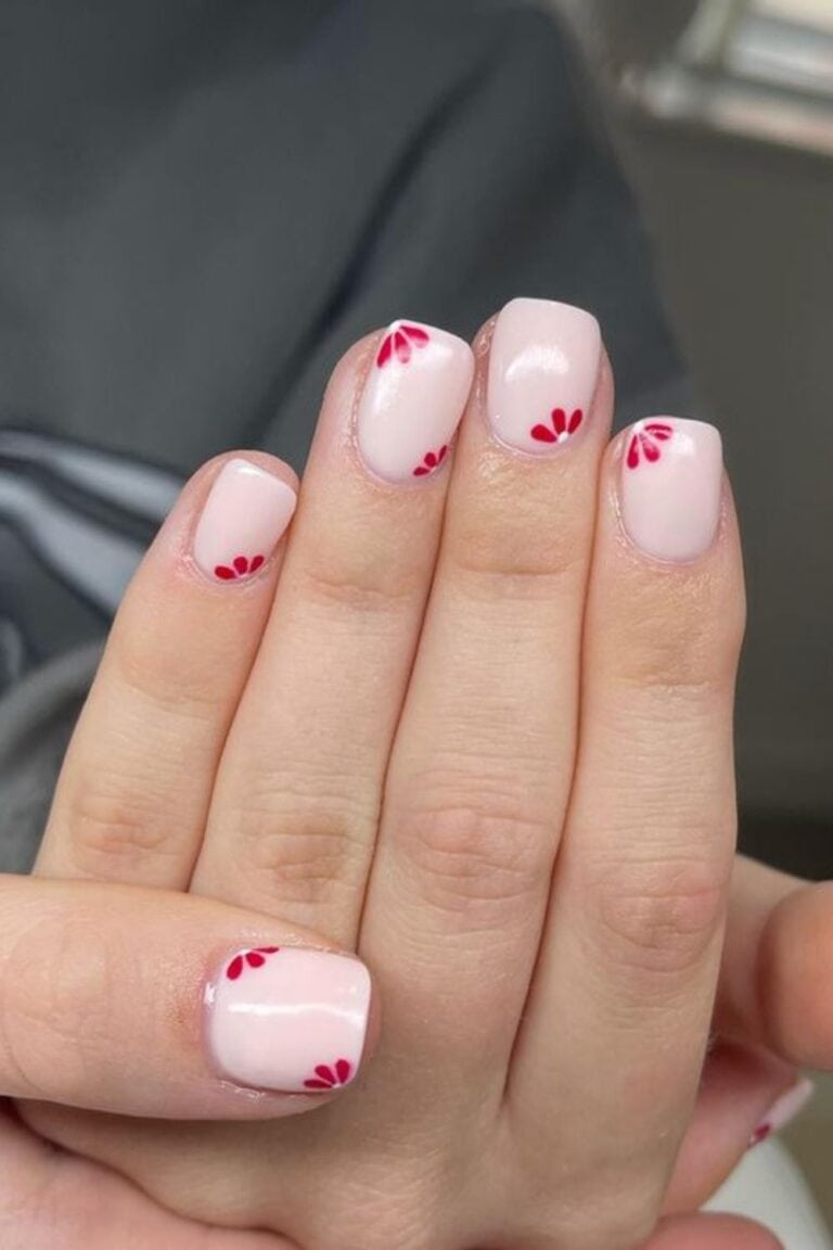 17 Classy Summer Red Nail Designs That Don’t Look Intense